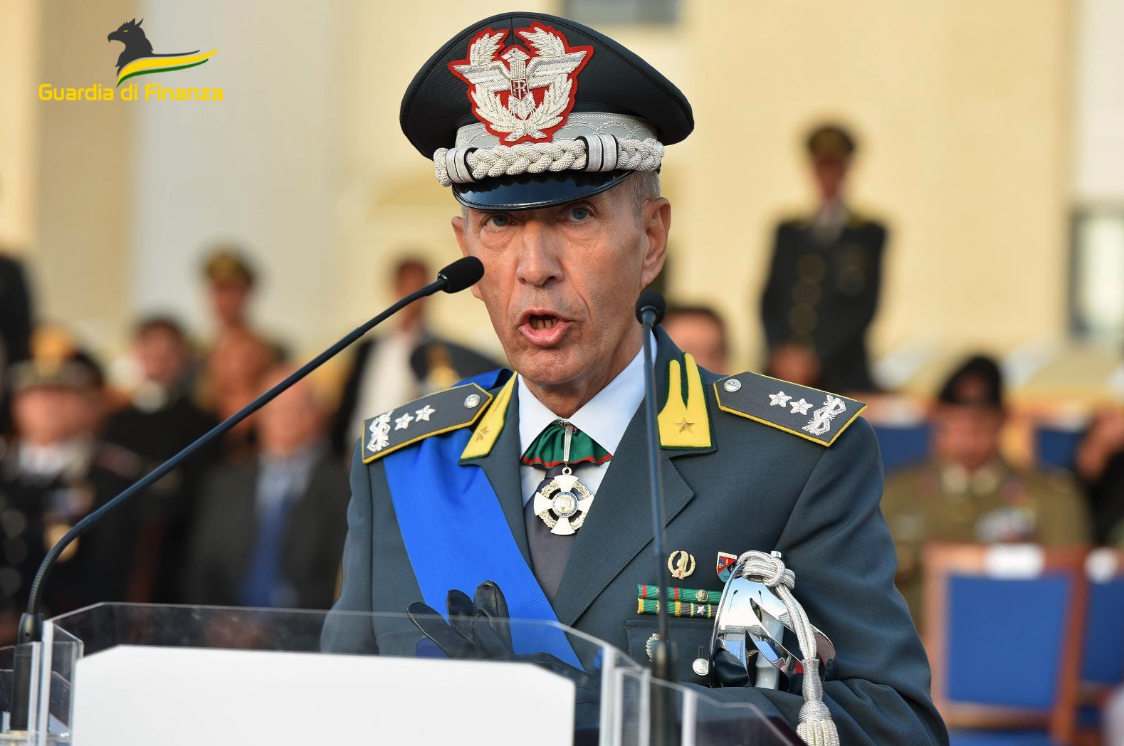 Il generale Lainati nuovo comandante della Legione Allievi Bari della ...