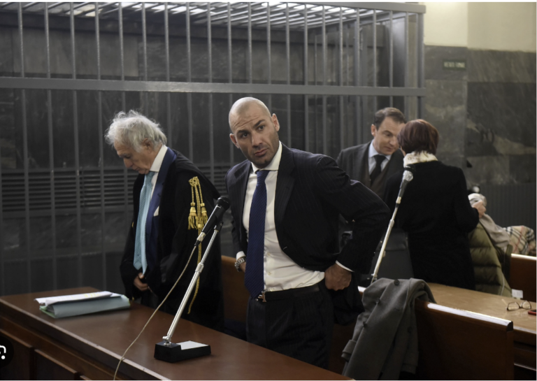 Riccardo Bossi figlio del "Senatur" indagato per truffa sul Reddito di ...